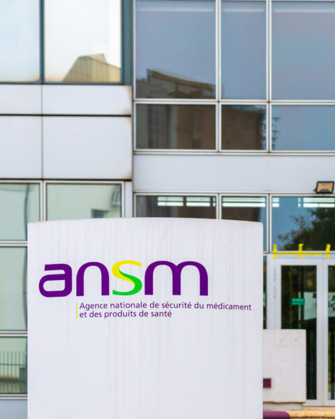 Communication médicale : quand faire le dépôt ANSM